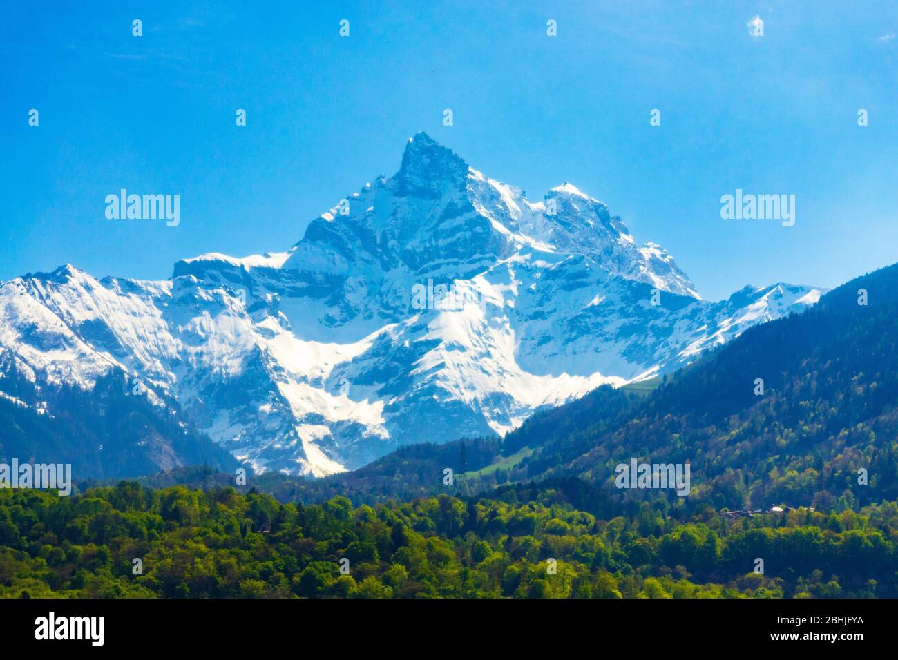 The Dent Favre is a mountain in the Bernese Alps, Its summit straddles ...