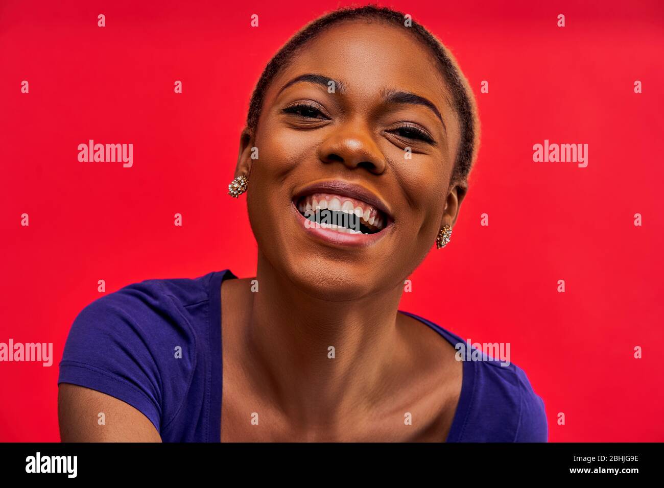 Smile looks at hi-res stock photography and images - Alamy