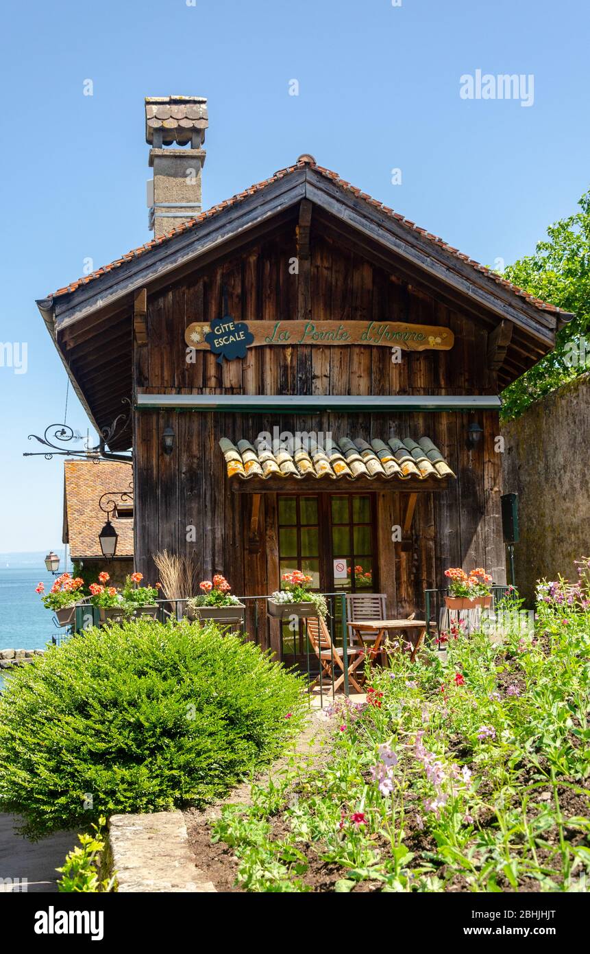 Facade of a medieval wooden building of a restaurant in Yvoire, France ...