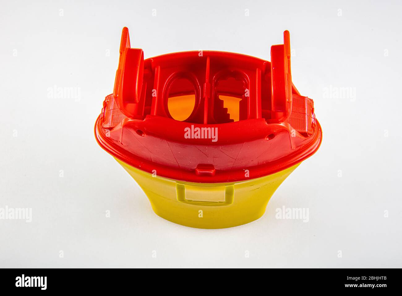 Medical waste bin pocket size 0,4 liter. Yellow biohazard medical ...