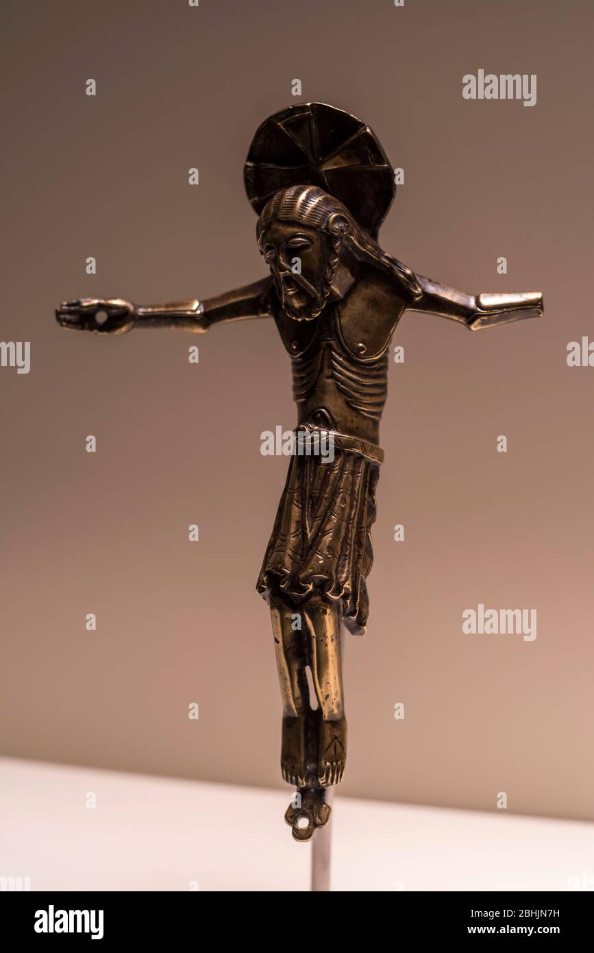 Romanesque art in the National Art Museum of Catalonia,Barcrelona ...