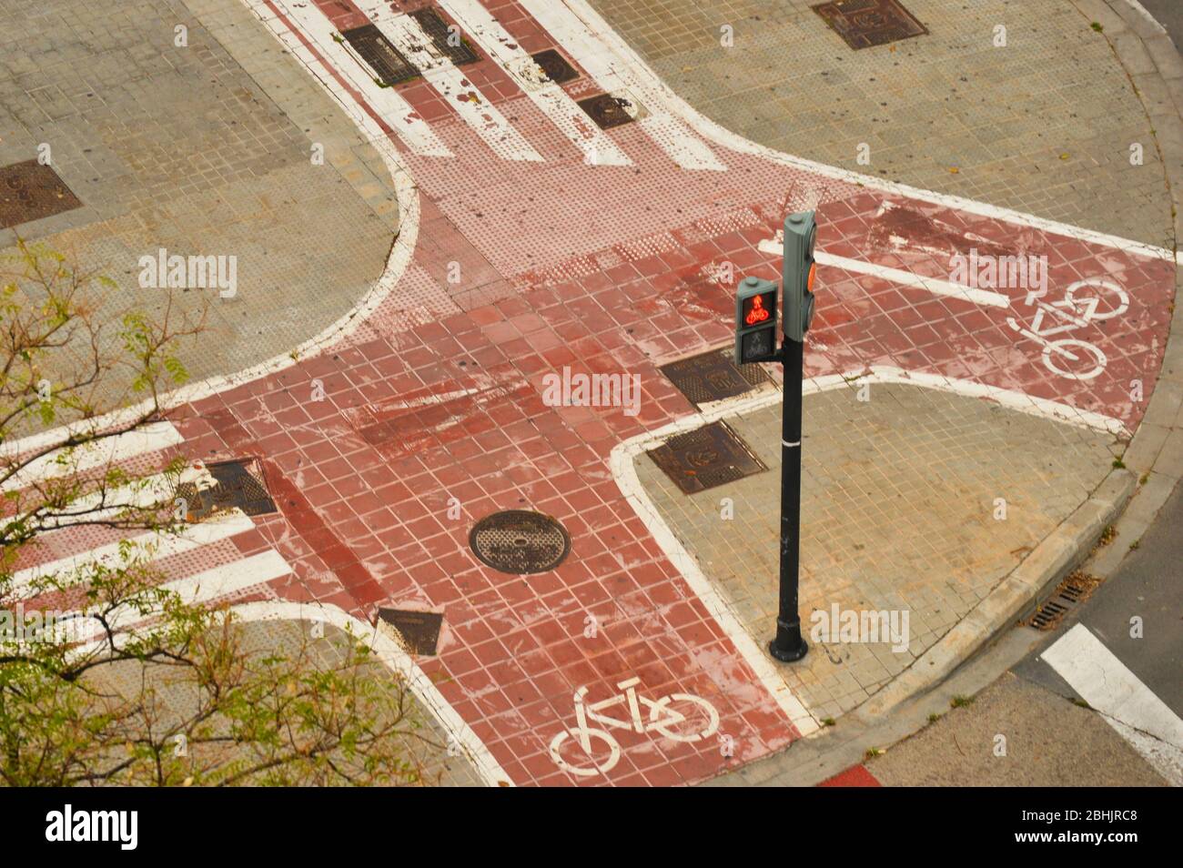 One way traffic sign bicycle hi-res stock photography and images - Alamy