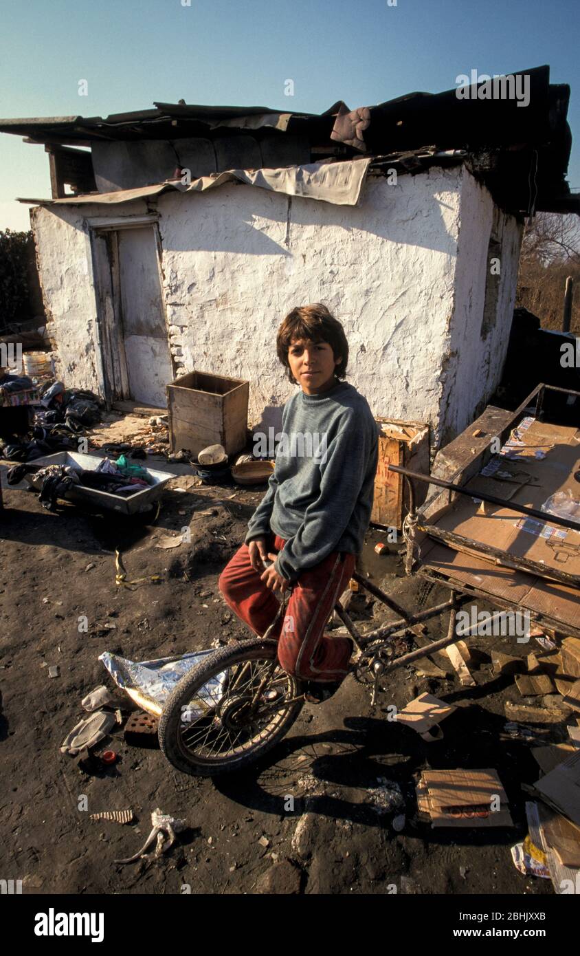 Roma child living in squalid conditions at the Vardarishte landfill ...