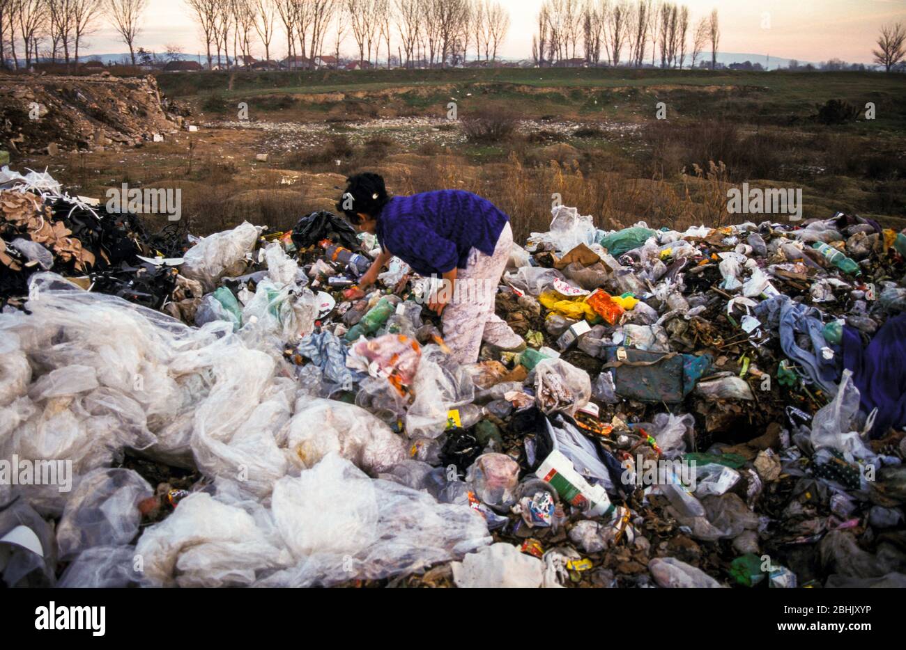 Roma woman living in squalid conditions at the Vardarishte landfill ...