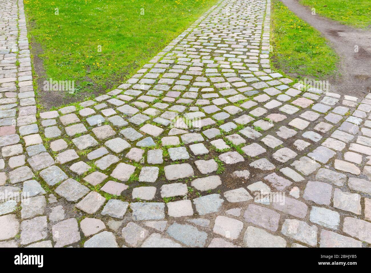 Cobblestone paths hi-res stock photography and images - Alamy