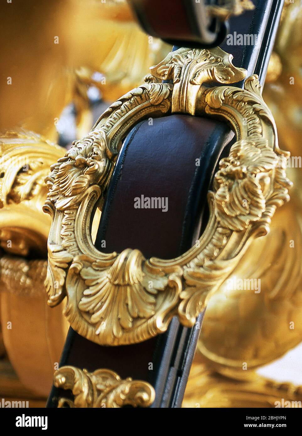 Royal gold coach hi-res stock photography and images - Alamy