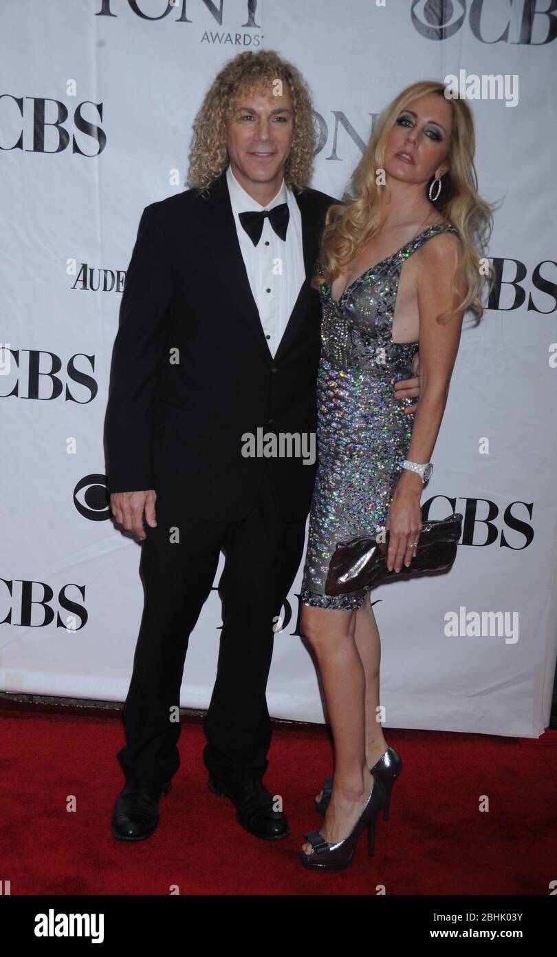 NEW YORK - JUNE 13: David Bryan April McLean attends the 64th Annual ...