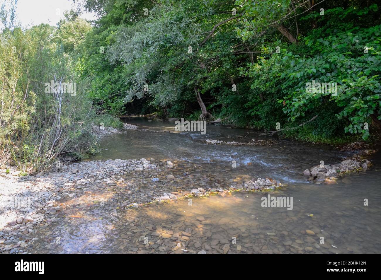 Gravel river bottom hi-res stock photography and images - Alamy