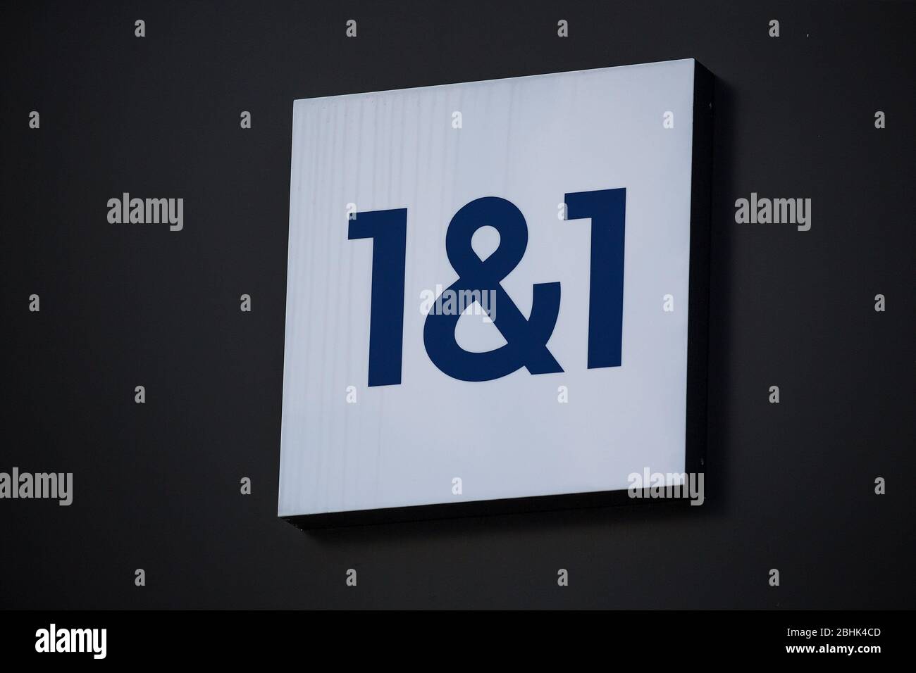 1und1 logo hi-res stock photography and images - Alamy