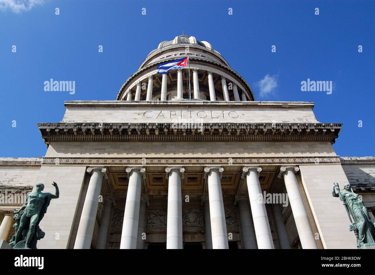 Classical housing hi-res stock photography and images - Alamy