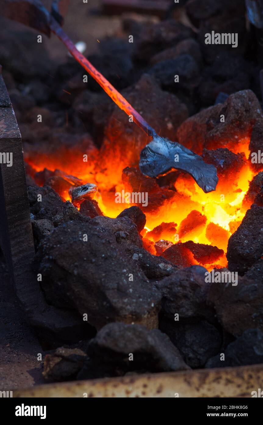 Glowing forge iron hi-res stock photography and images - Alamy