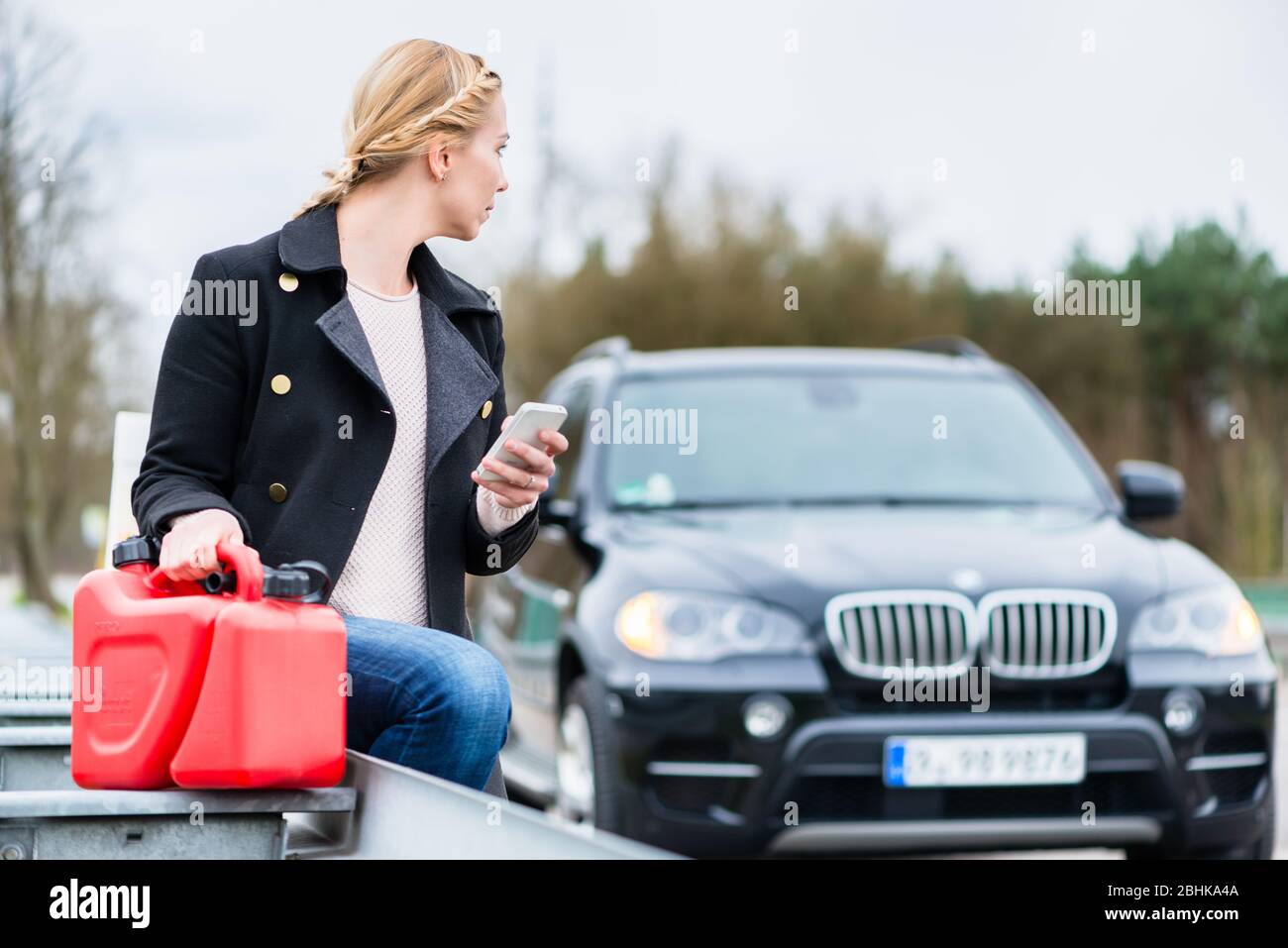 Empty gas tank hi-res stock photography and images - Alamy