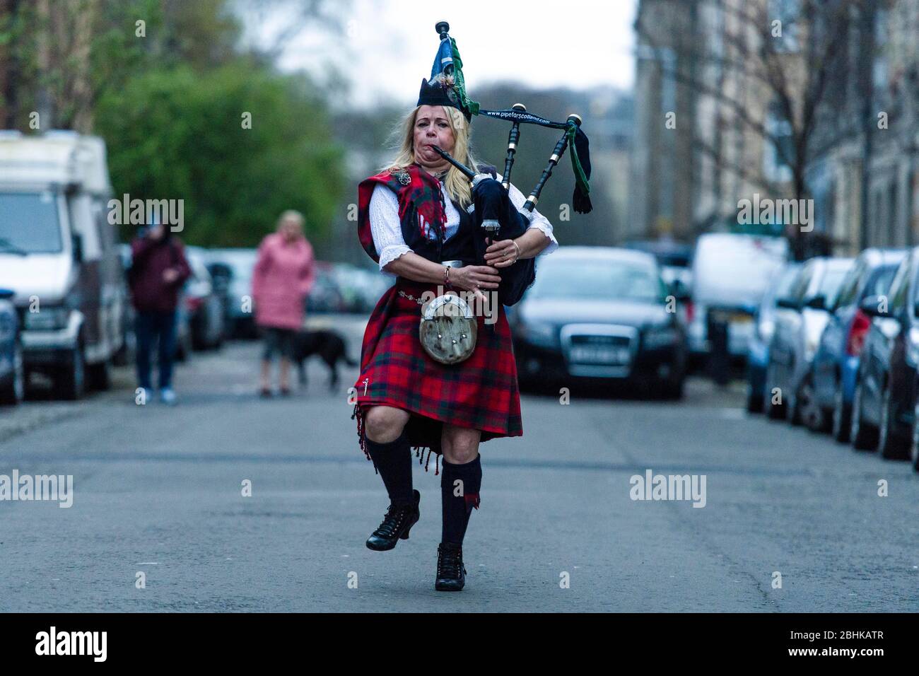 Female scottish piper plays bagpipes hi-res stock photography and ...