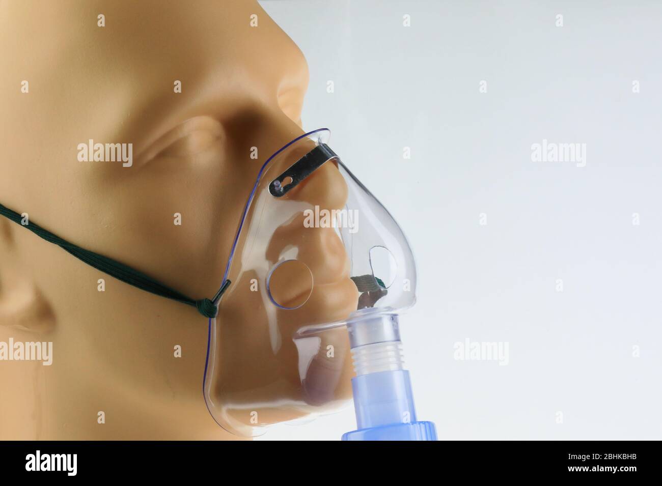 Ventilator breathing hi-res stock photography and images - Alamy