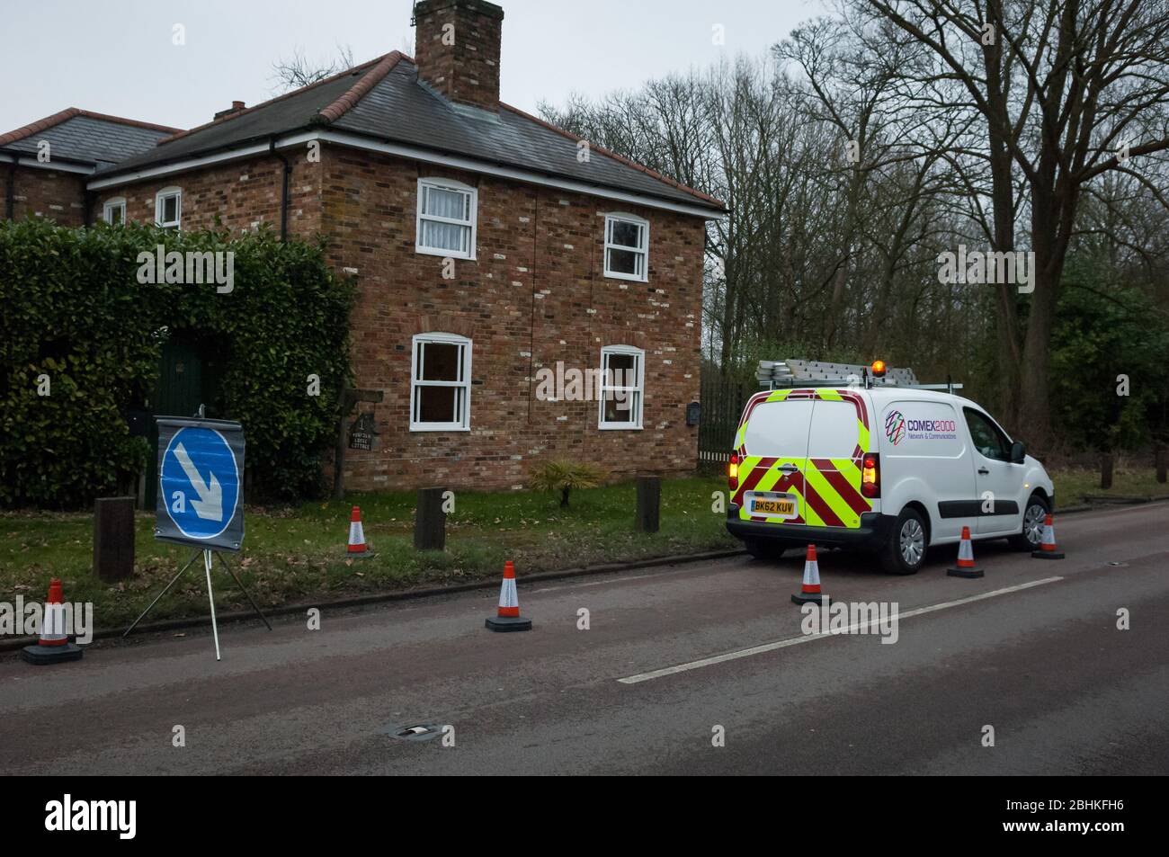 Virgin Media Engineers installing Stock Photo - Alamy