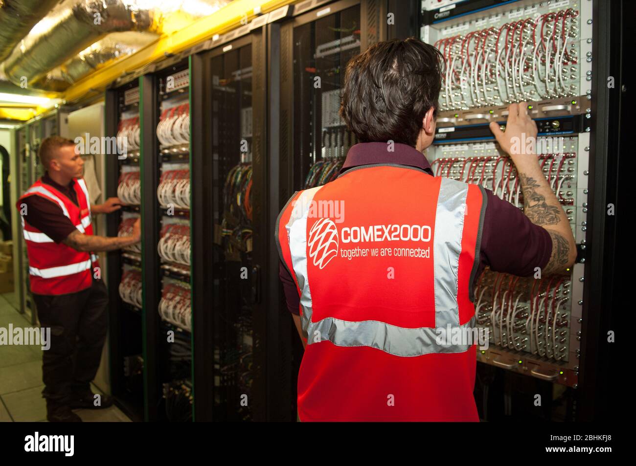 Virgin Media Engineers installing Stock Photo - Alamy