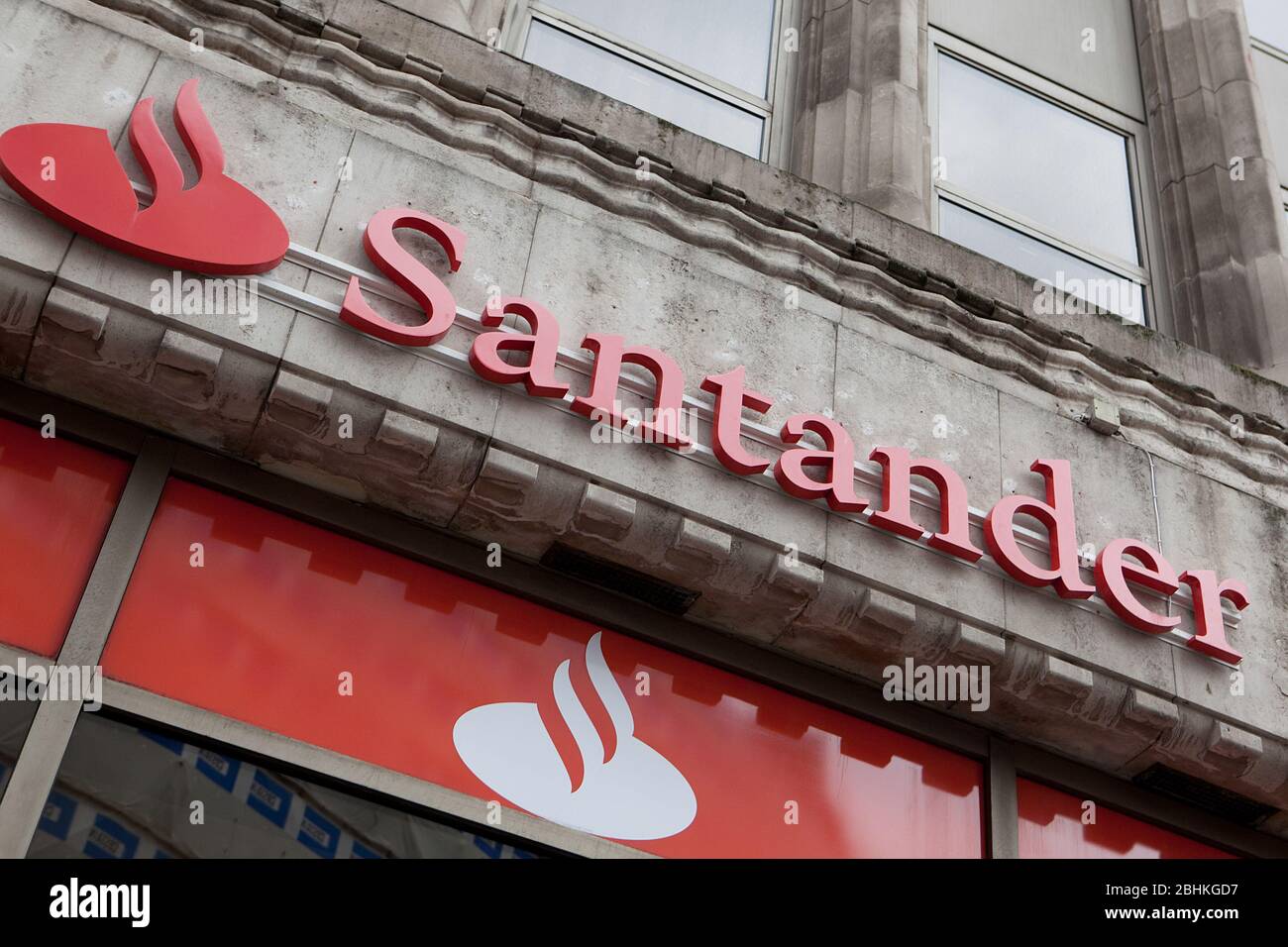 Exterior of a Santander branch in Central London Stock Photo - Alamy