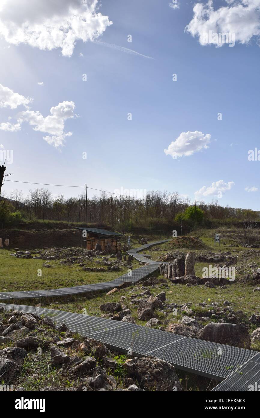 Fossa burial ground hi-res stock photography and images - Alamy