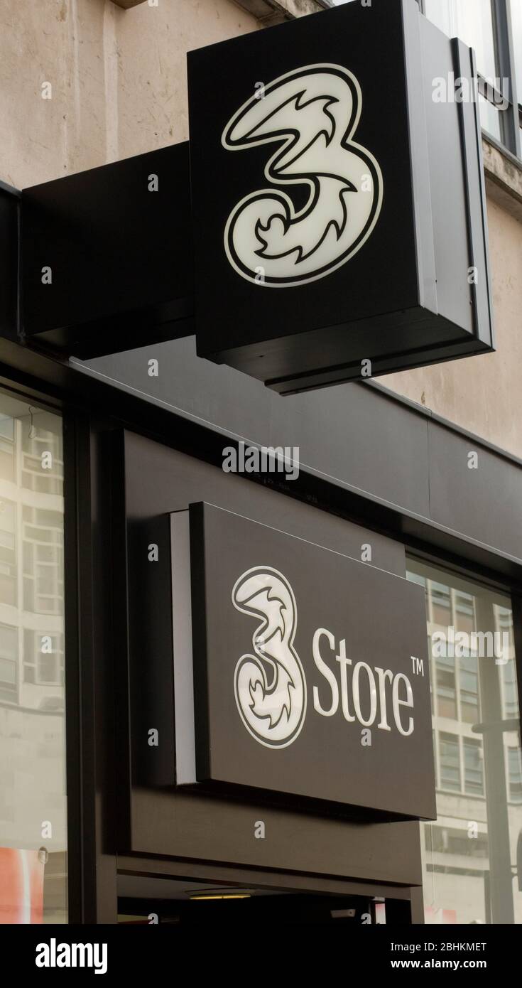 Exterior of a 3 UK store Stock Photo - Alamy