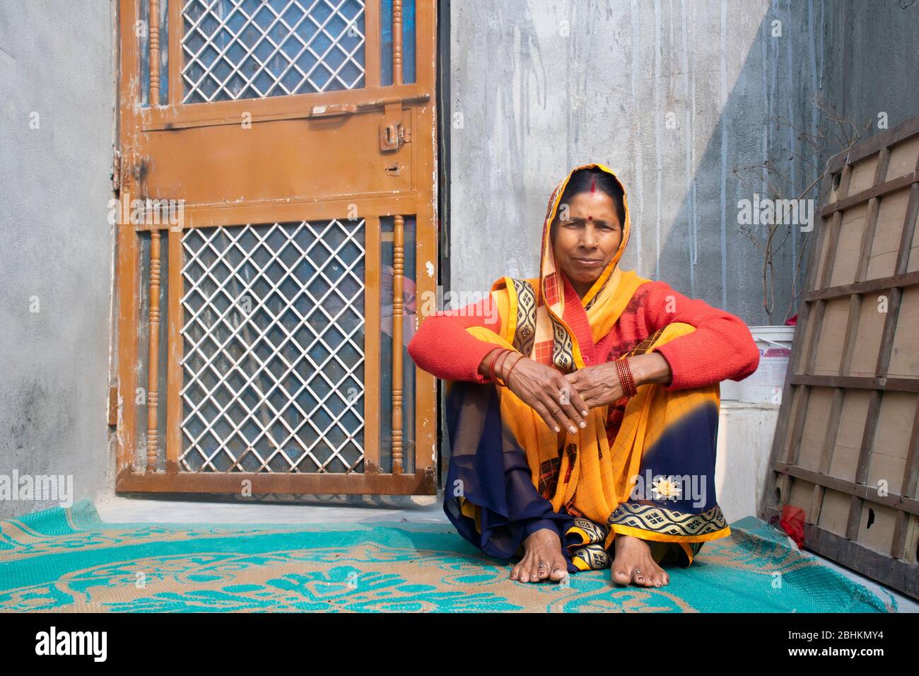 Middle class women indian hi-res stock photography and images - Alamy