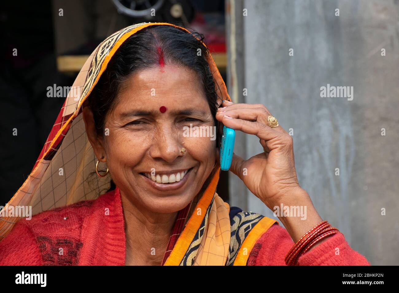 Young indian woman talking mobile phone hi-res stock photography and ...