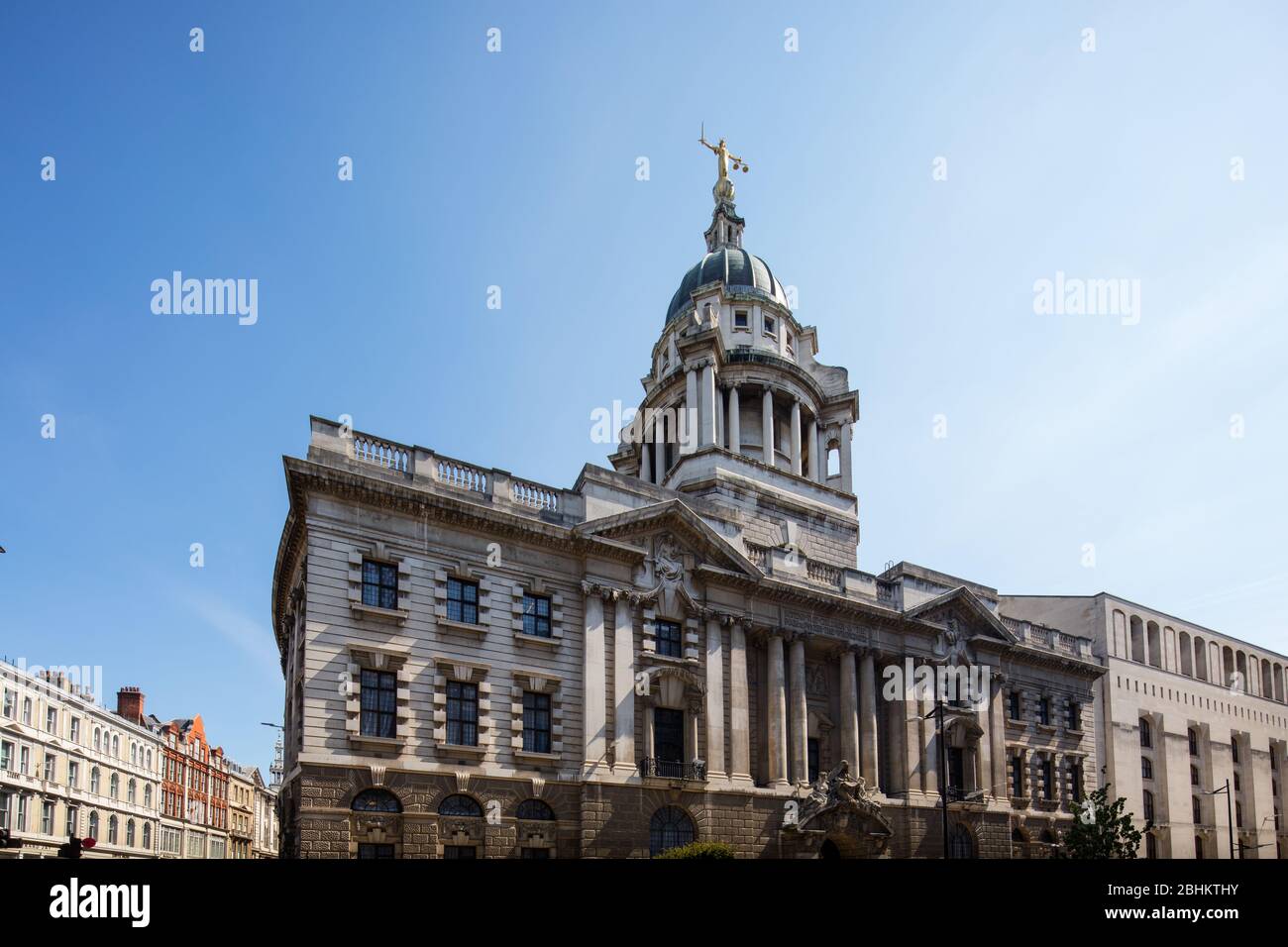 Old Bailey, GV General View, seen in summer sunlight, London, England ...