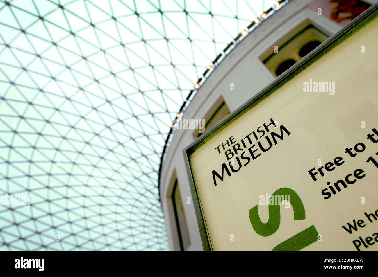 Picture shows the Great Court in the British Museum Stock Photo - Alamy