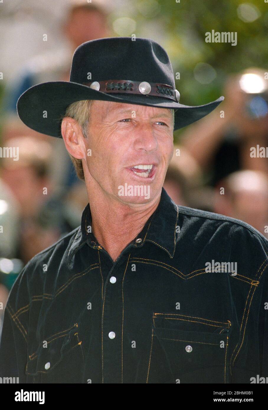 Paul hogan actor hi-res stock photography and images - Alamy