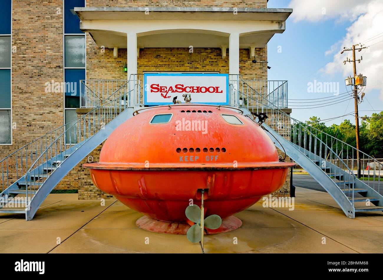 Antique oil rig hi-res stock photography and images - Alamy