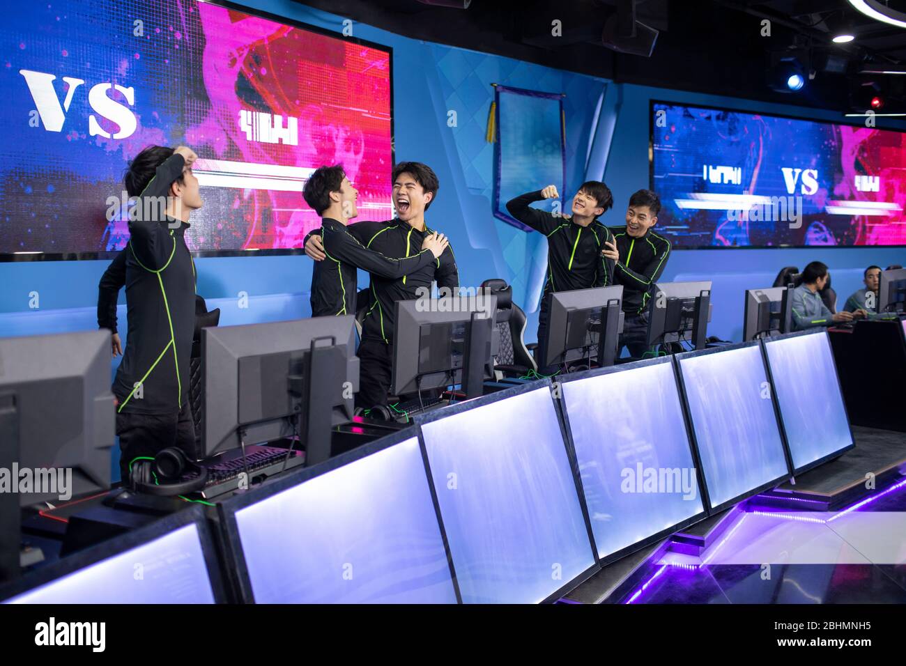 Young Chinese men playing esports Stock Photo - Alamy