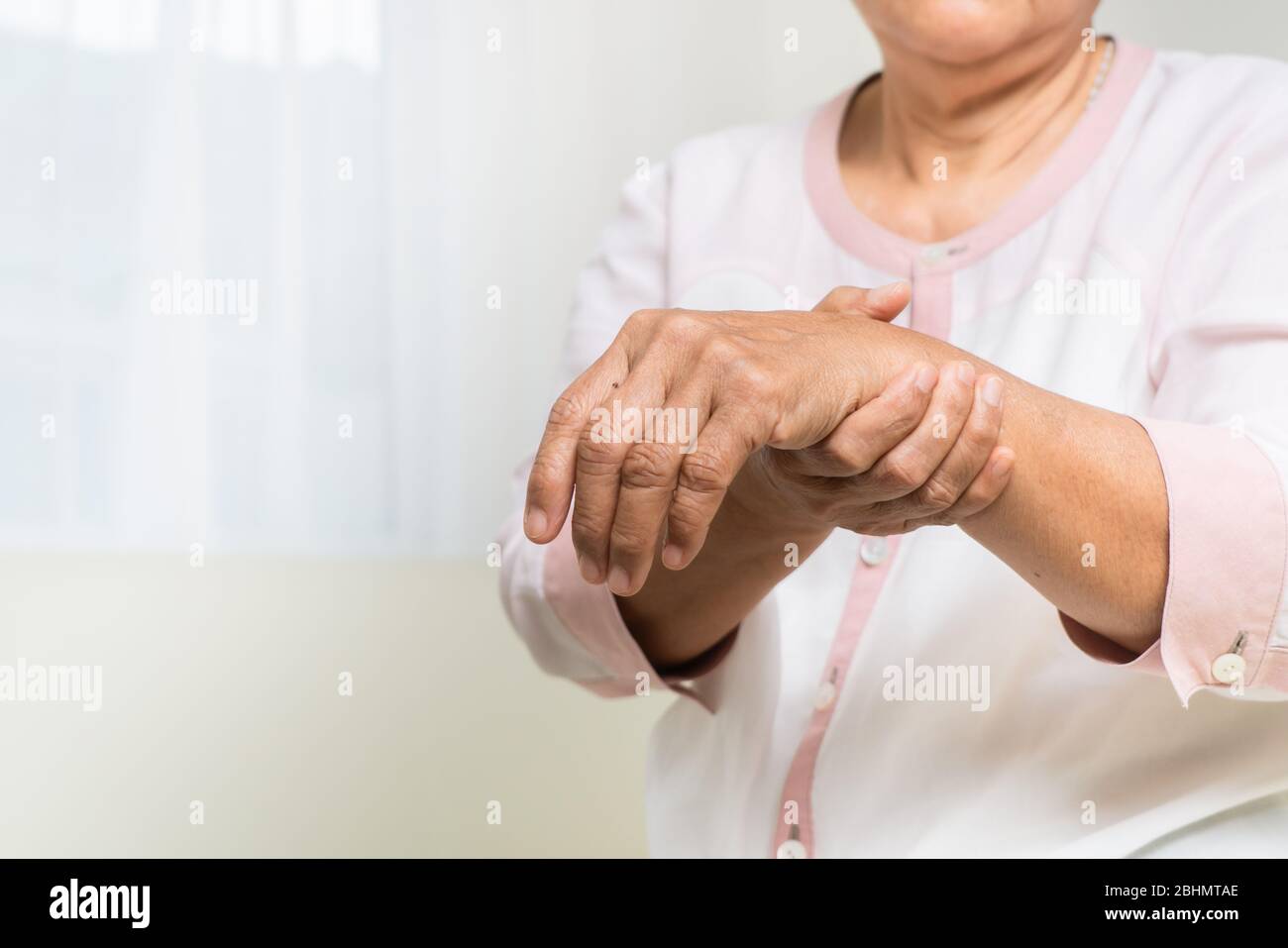 wrist hand pain of old woman, healthcare problem of senior concept ...