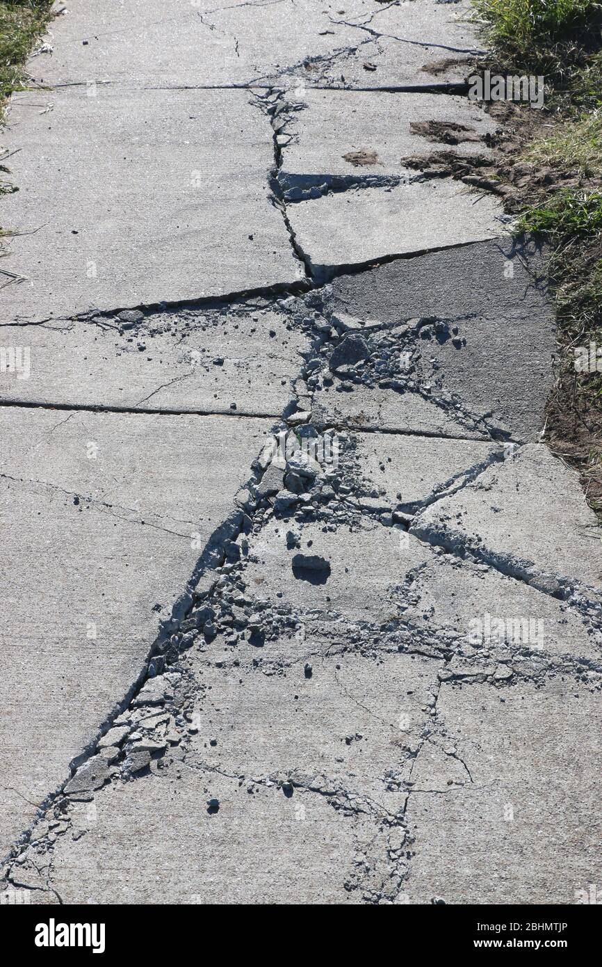 Concrete road footpath sidewalk hi-res stock photography and images - Alamy