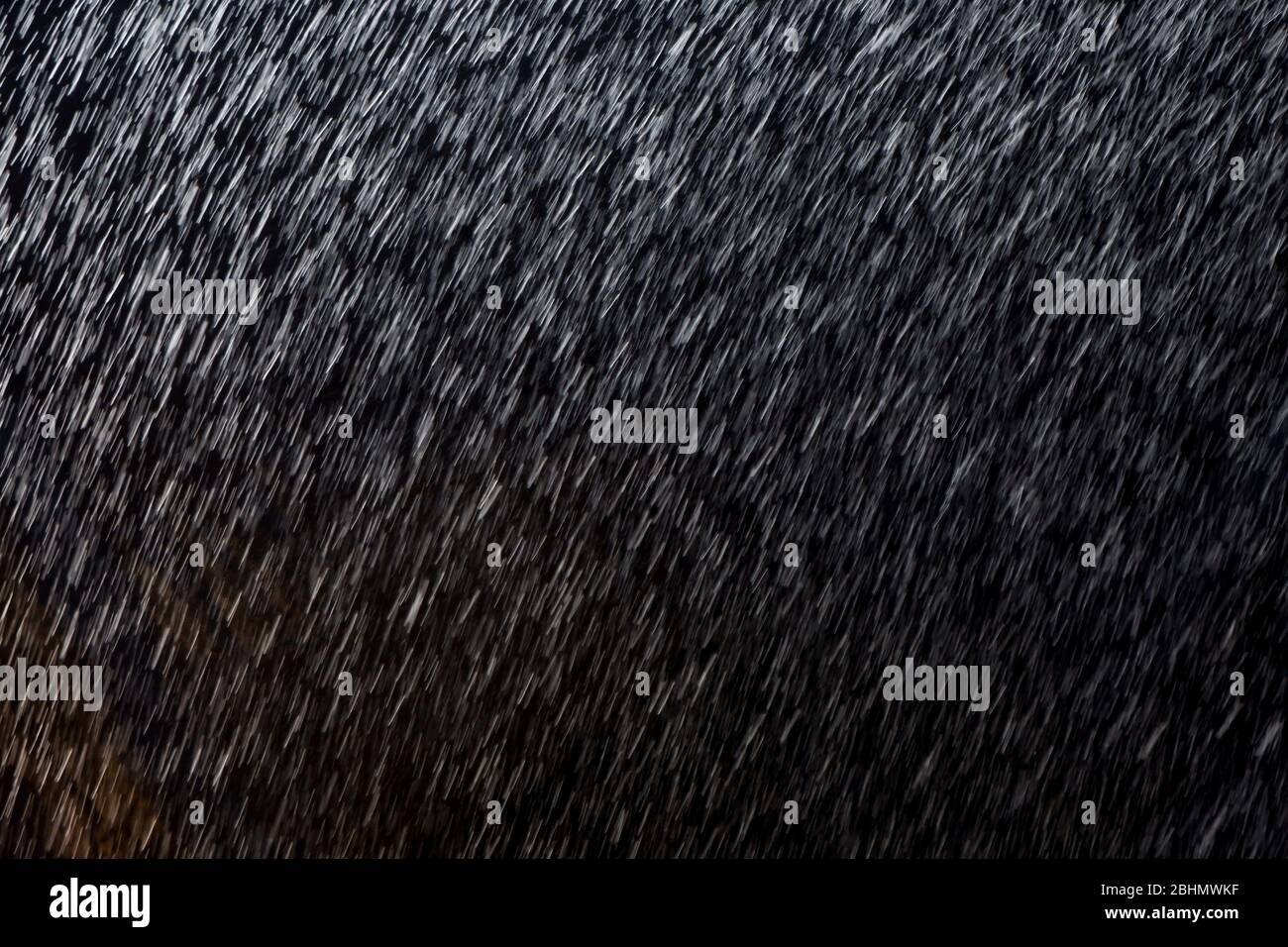 abstract rain texture background. background rain in night light Stock ...