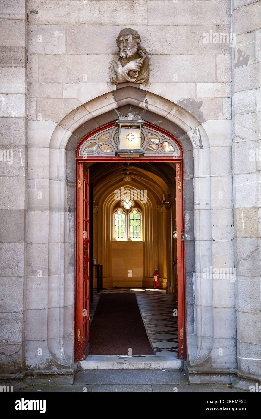 Castle curch hi-res stock photography and images - Alamy