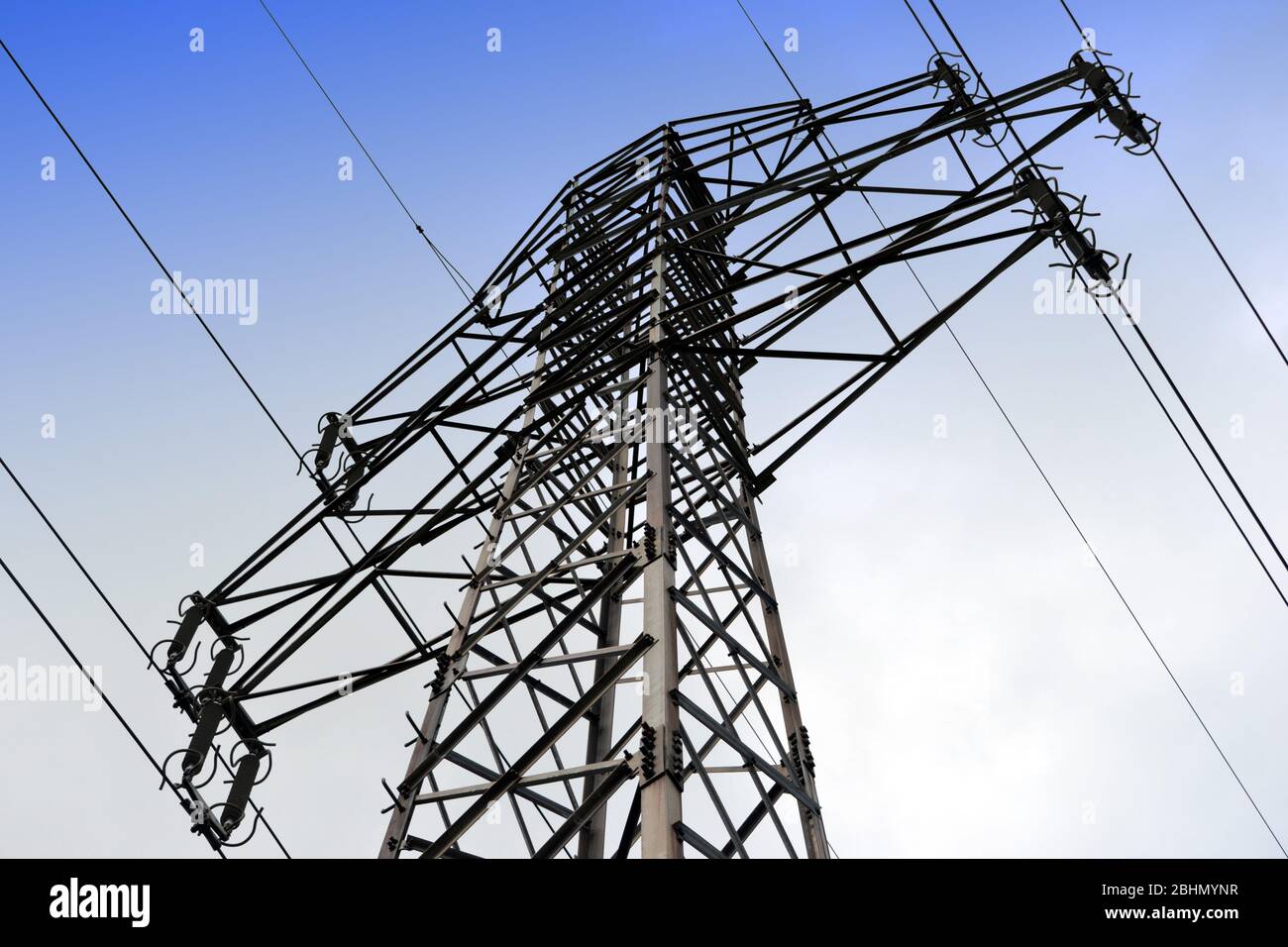 Mast transformer hi-res stock photography and images - Alamy