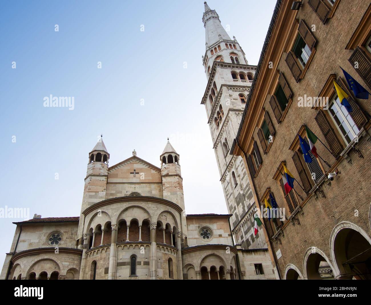 Duomo di modena hi-res stock photography and images - Alamy