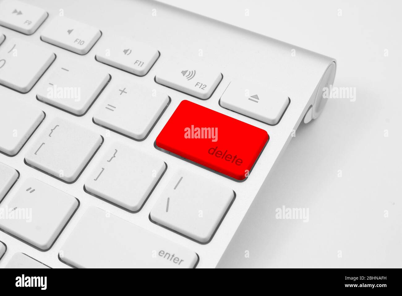 red button delete key on keyboard Stock Photo - Alamy