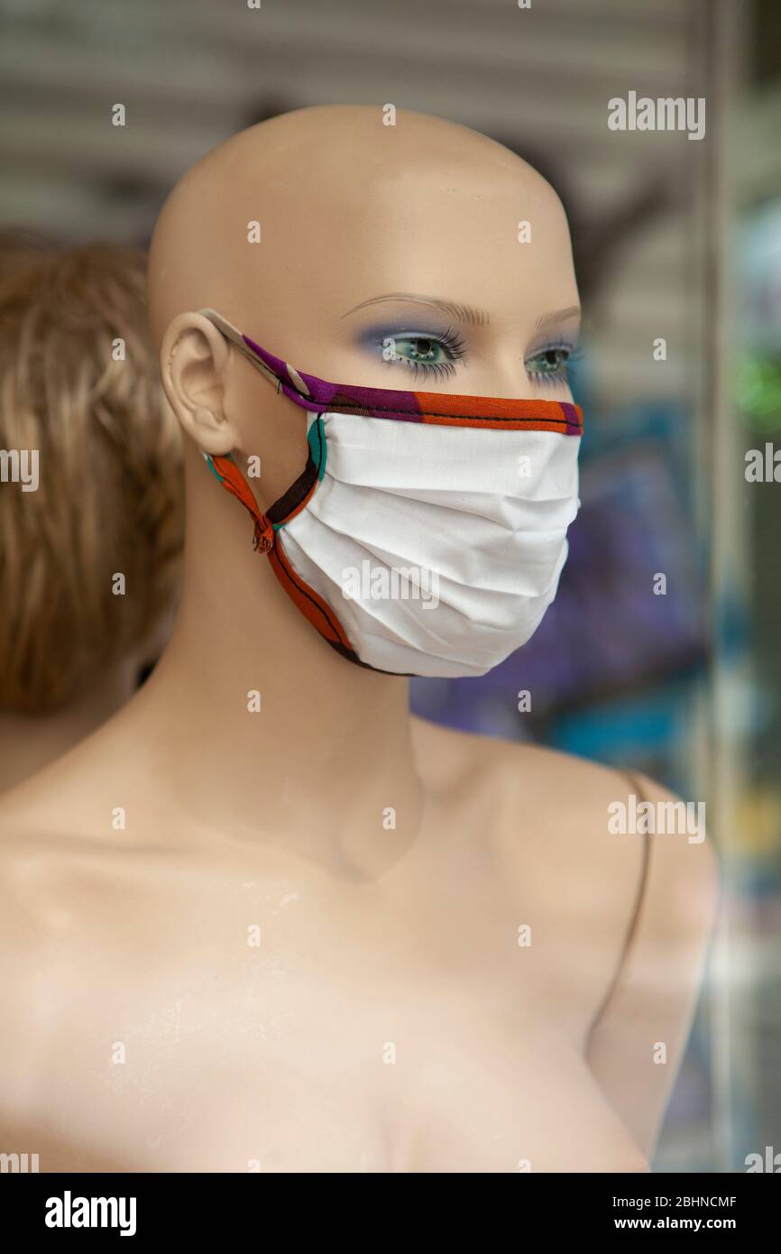 Mannequin wearing mask hi-res stock photography and images - Alamy