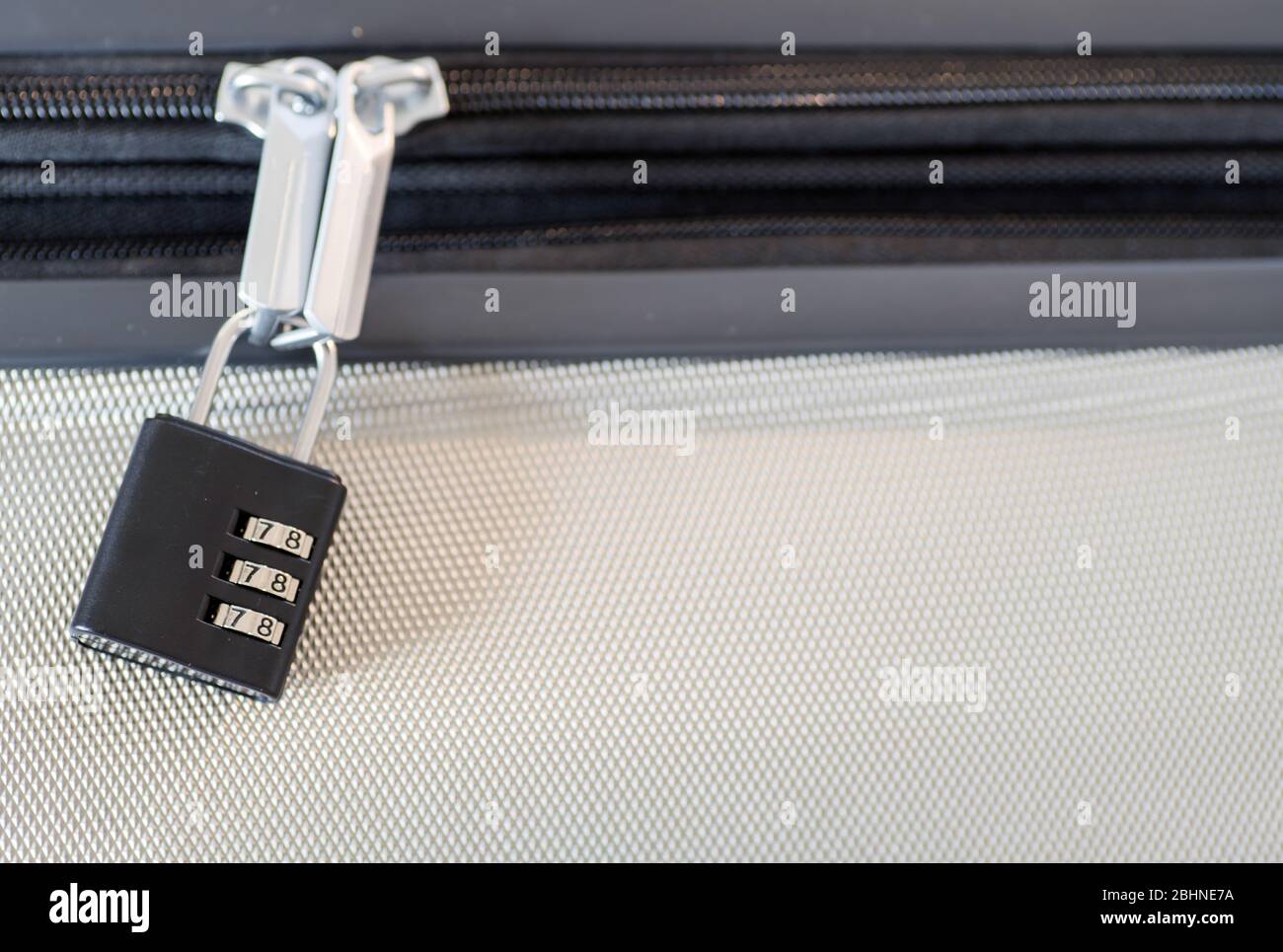 Magnetic lock hi-res stock photography and images - Alamy