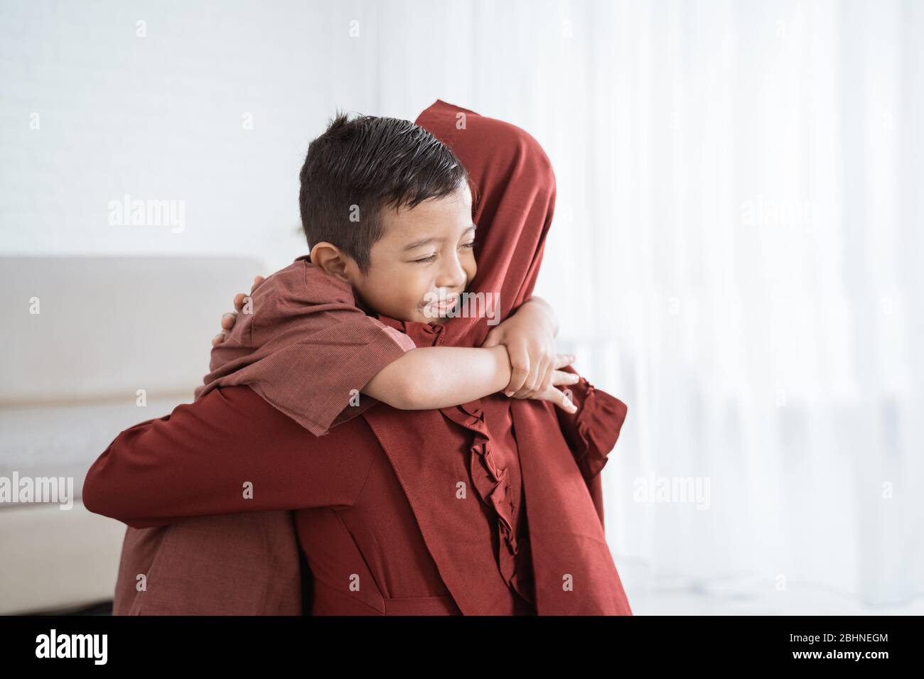 Forgive Hug High Resolution Stock Photography and Images - Alamy