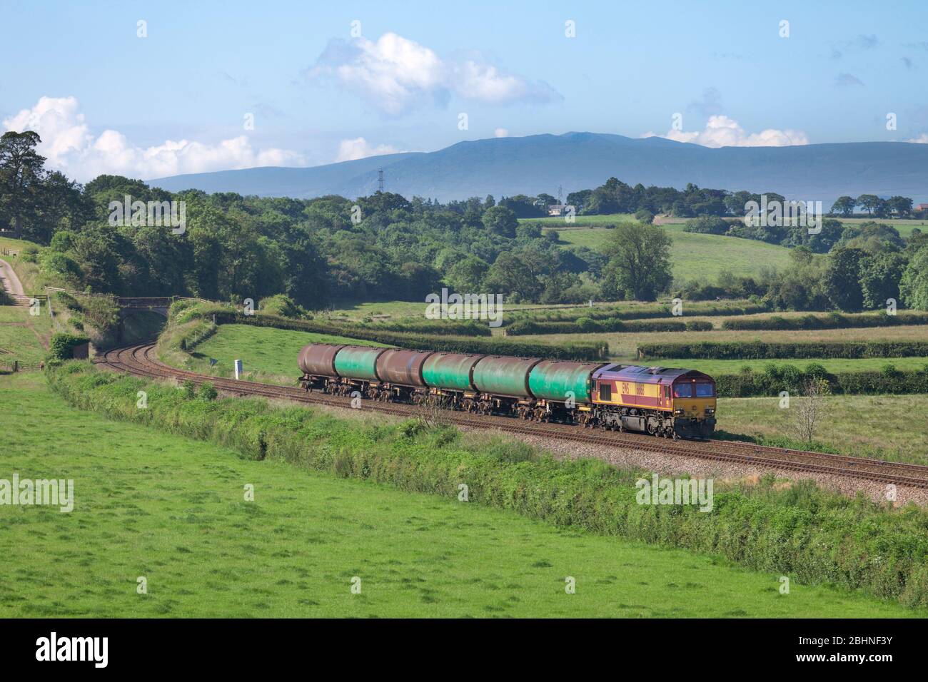 DB Cargo Rail UK class 66 locomotive passing Cummersdale on the scenic ...