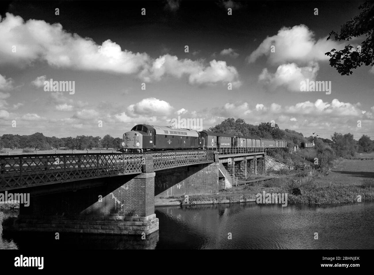 Train preserved railway railways hi-res stock photography and images ...