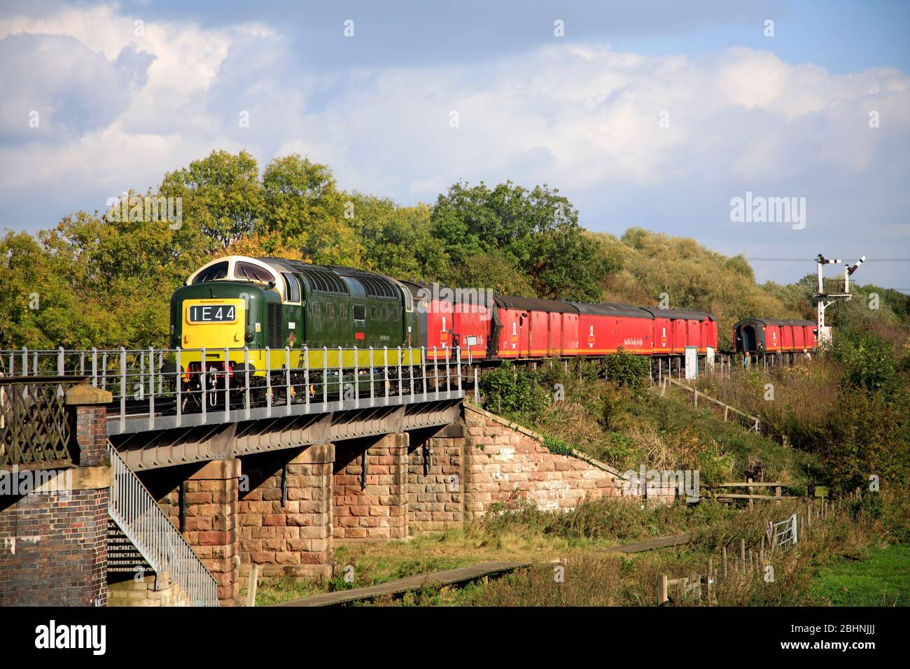 Preserved Class 55 Deltic locomotive D9009 at Nene Valley Railway ...