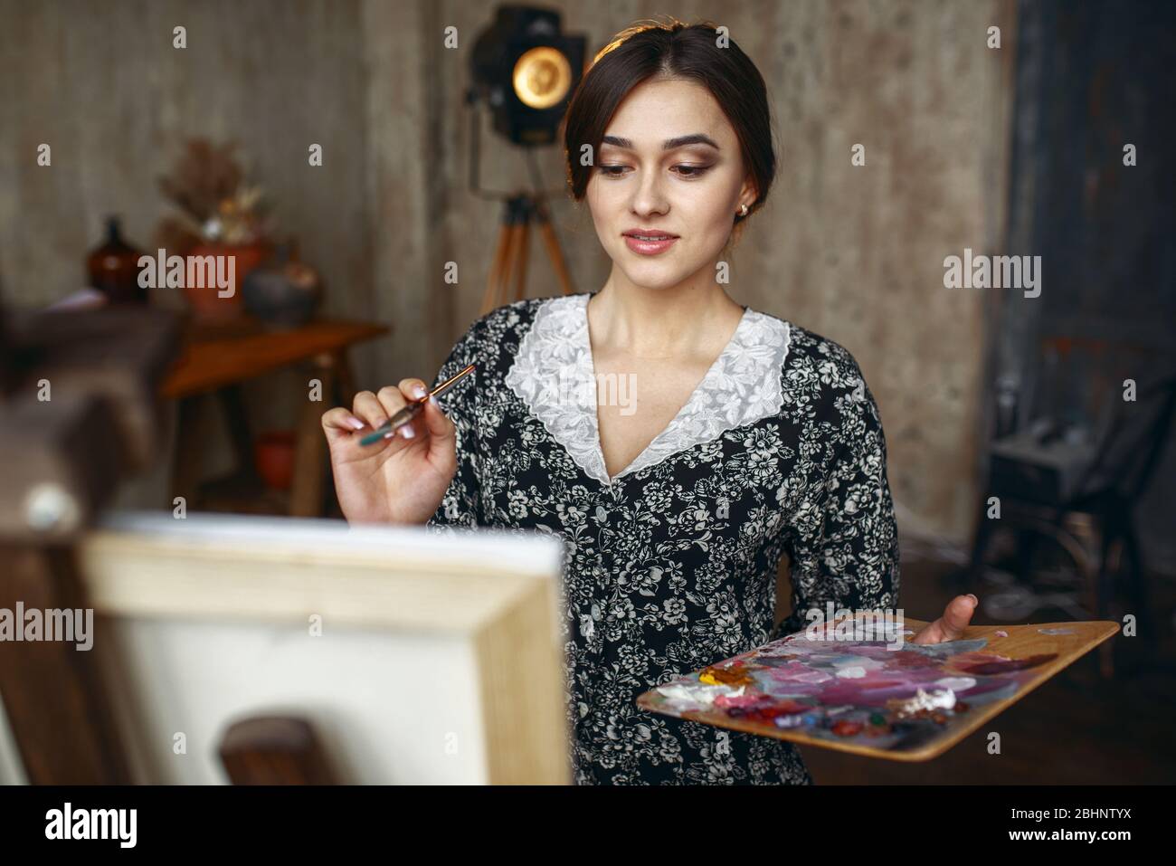 Female portrait master painter hi-res stock photography and images - Alamy