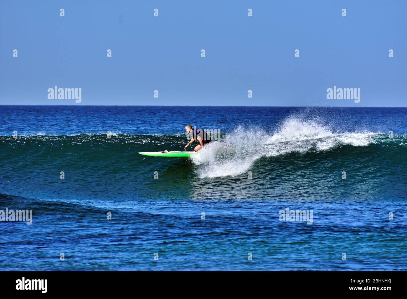 Surfing australia hi-res stock photography and images - Alamy