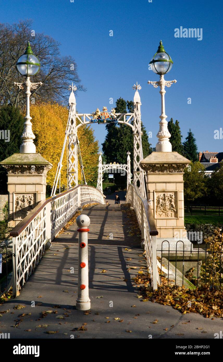 Queen victorias bridge hi-res stock photography and images - Alamy