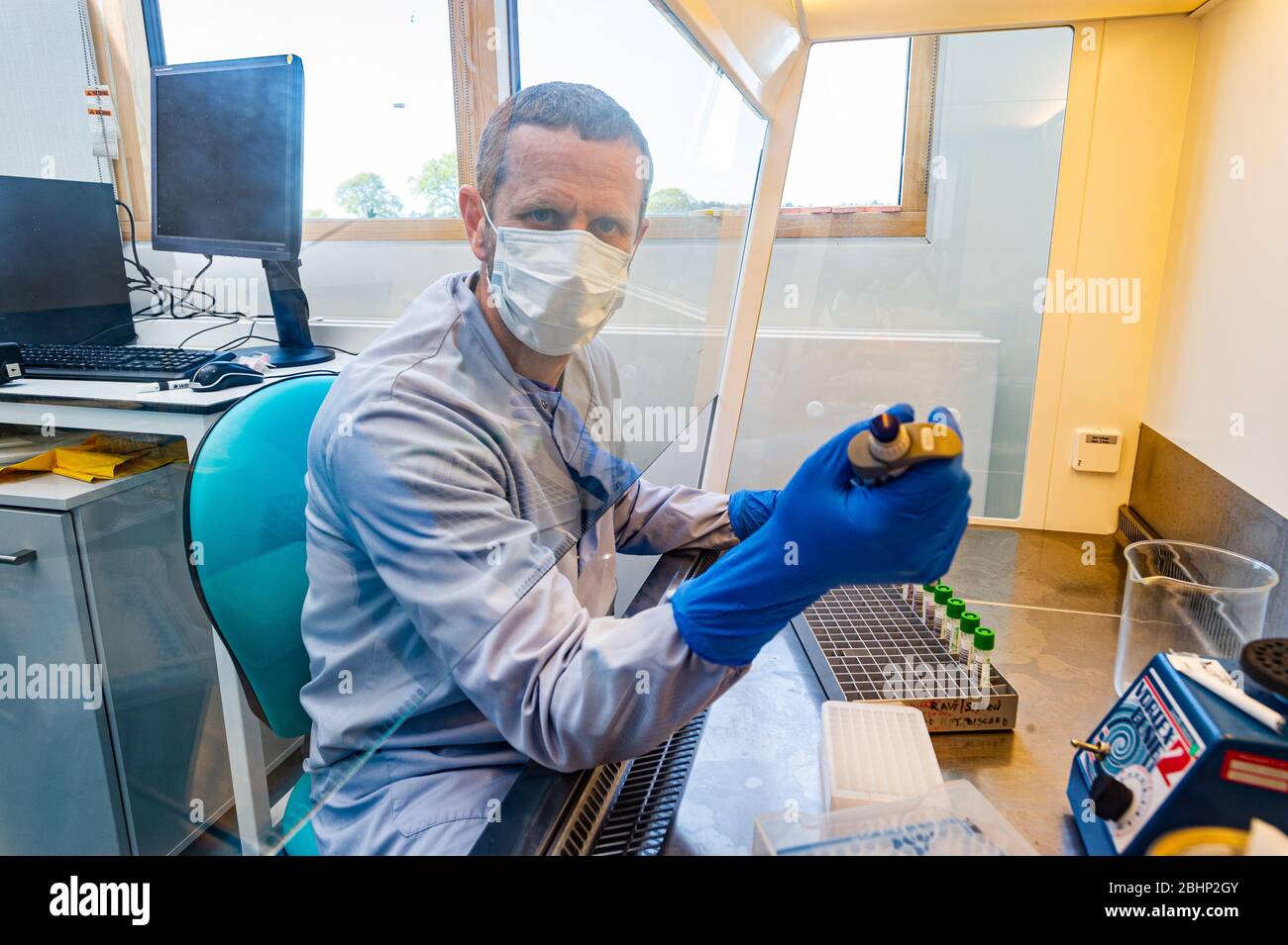 Coronavirus Corvid 19 testing at the Norfolk and Norwich University ...