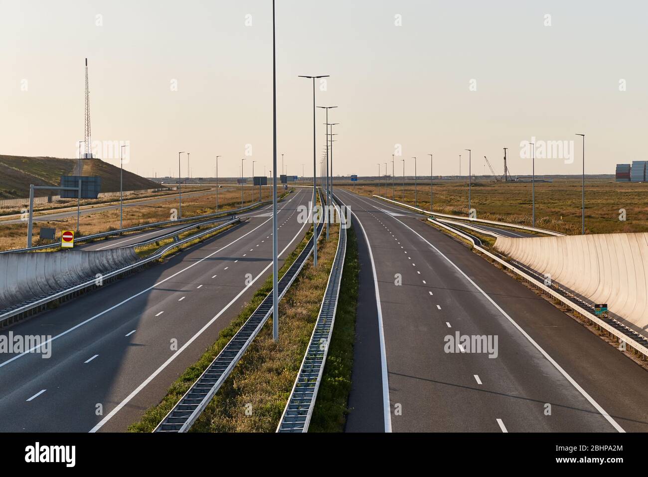 Empty traffic hi-res stock photography and images - Alamy