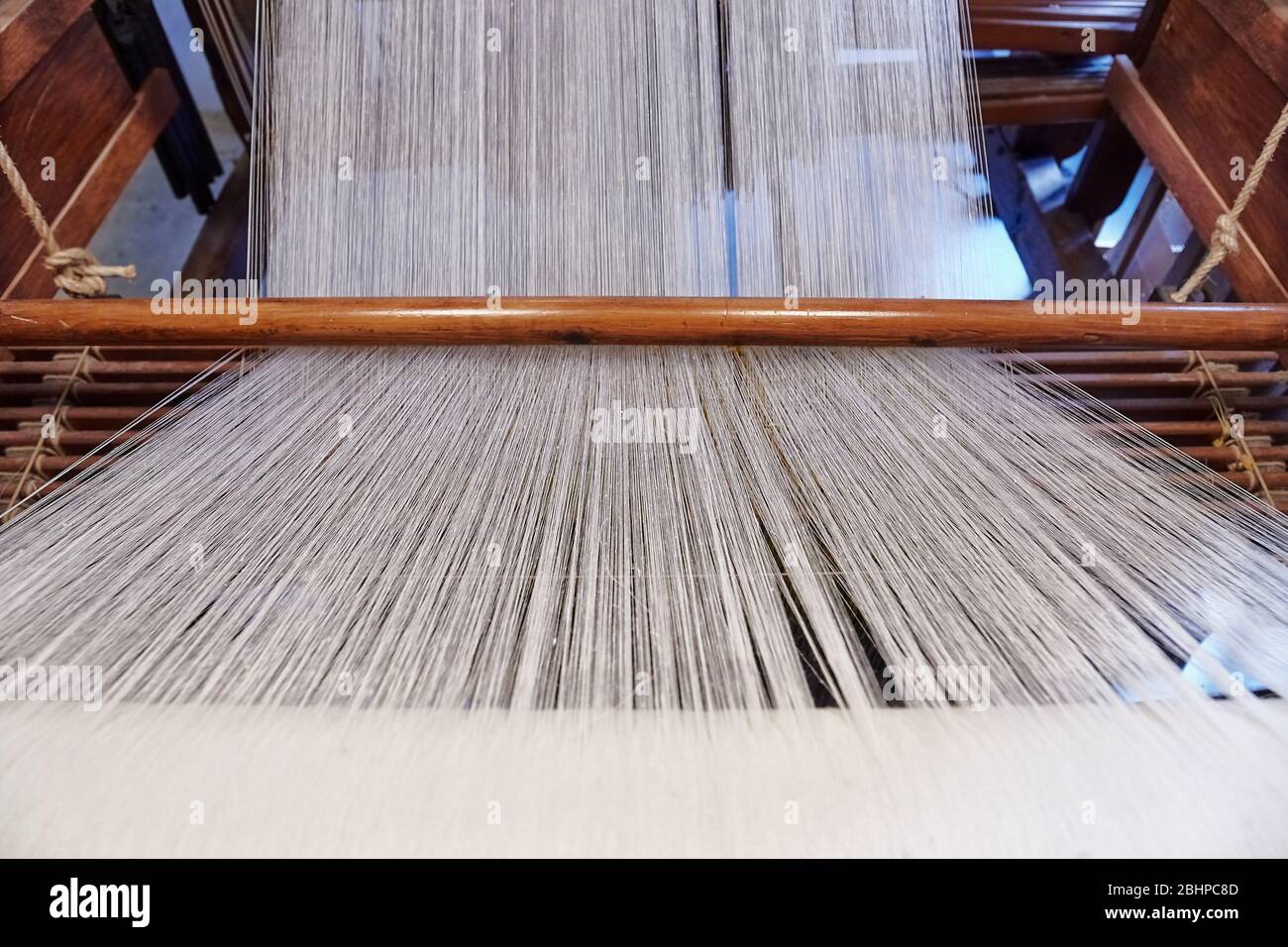 Old loom machine hi-res stock photography and images - Alamy