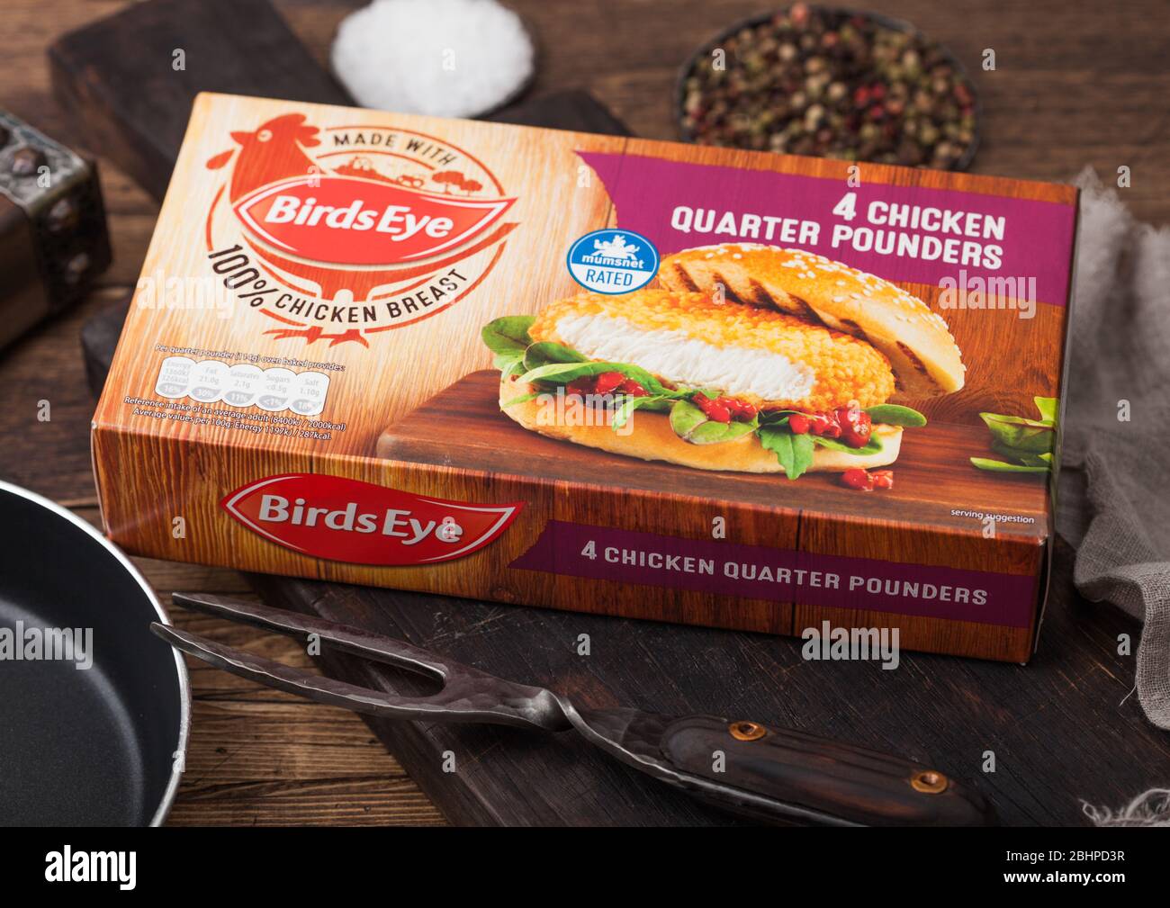 Frozen chicken packet hi-res stock photography and images - Alamy